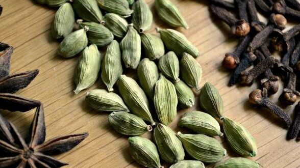 Kakule Nedir? Kakulenin Vücuttaki Etkileri Nelerdir? - Besinler ve Beslenme